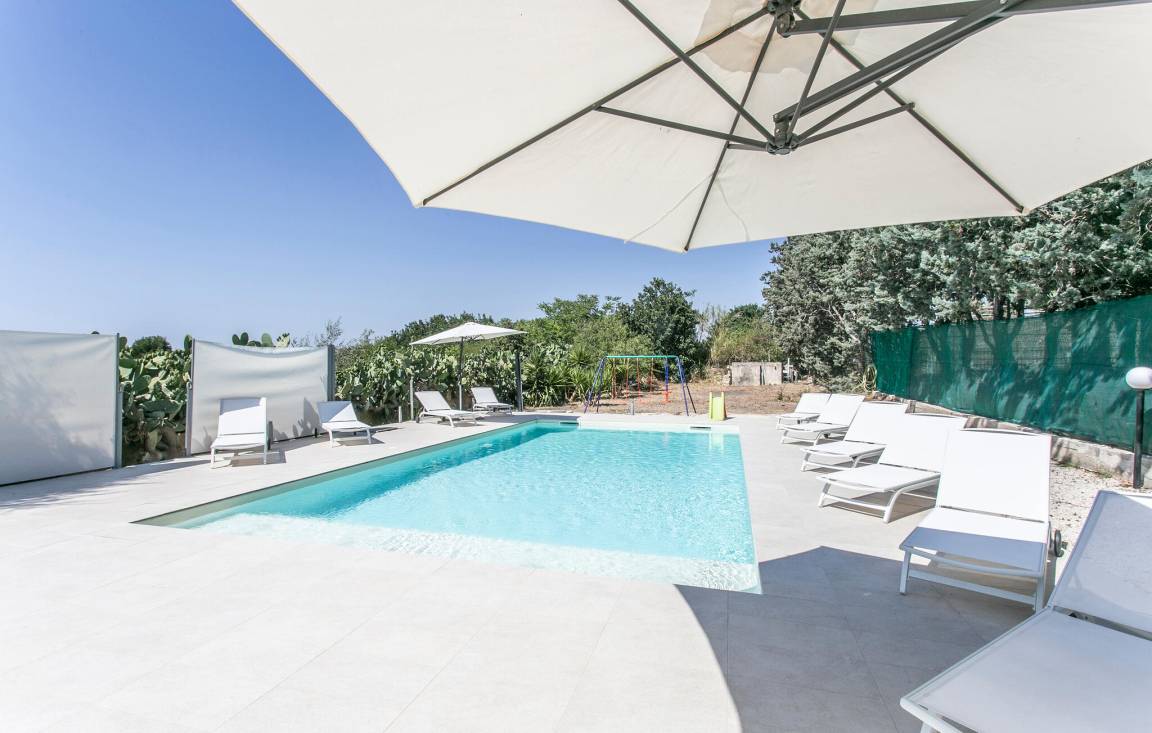 240 M² House ∙ 4 Bedrooms ∙ 13 Guests - Marina di Ragusa