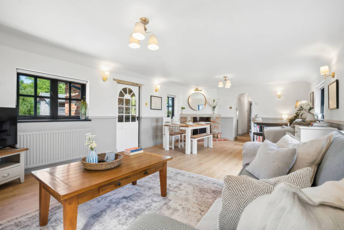 Cottage ∙ 1 Bedroom ∙ 4 Guests - St Albans