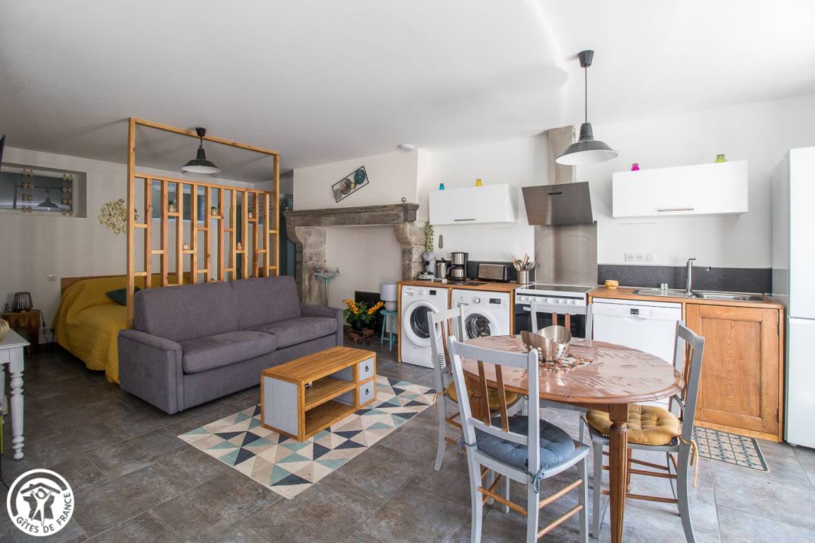 42 M² Gîte ∙ 2 Personnes - Chambon-sur-Lac