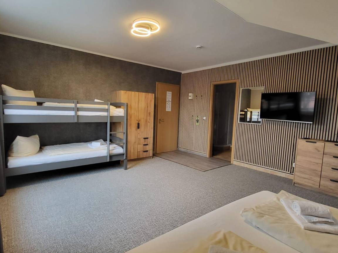 30 M² Hôtel ∙ 4 Personnes - Soltau