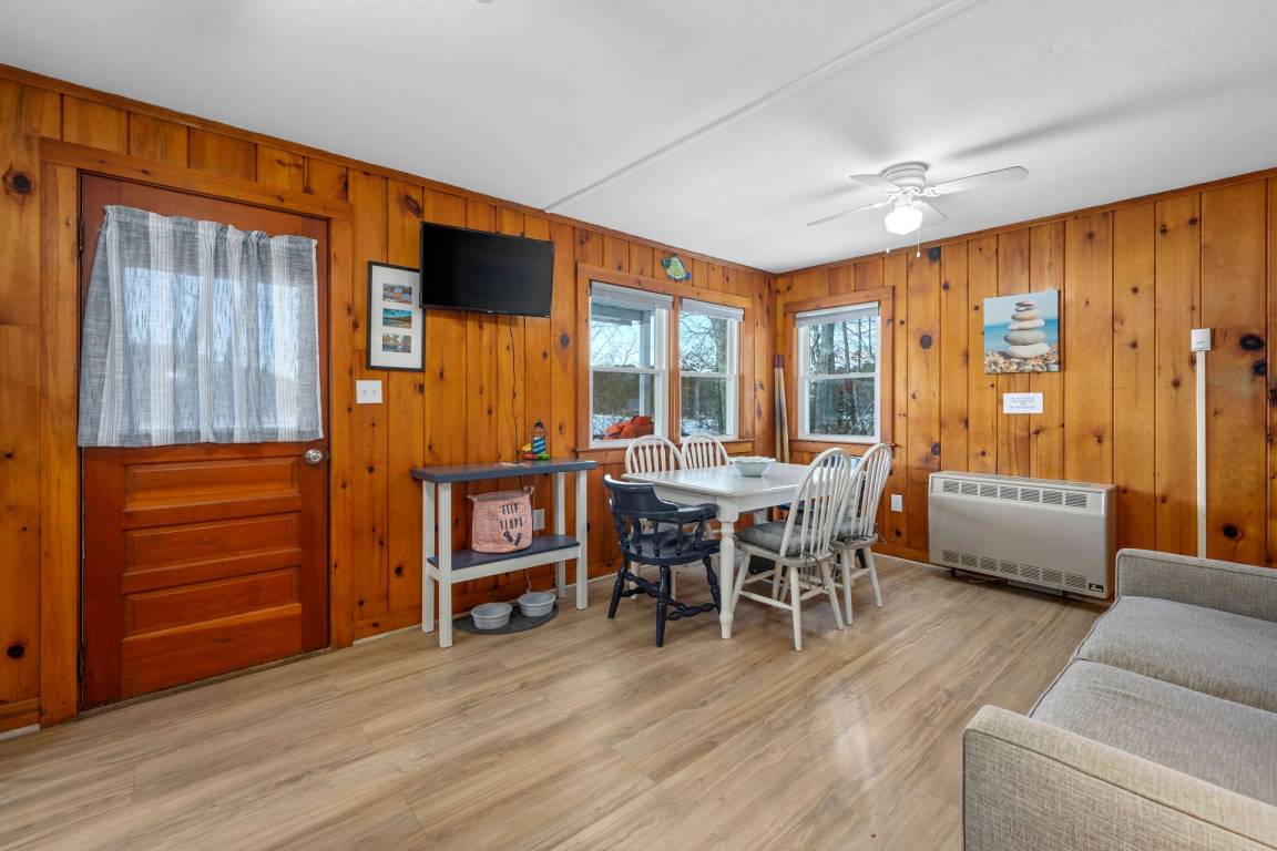 Cottage ∙ 3 Bedrooms ∙ 6 Guests - Sandwich, MA