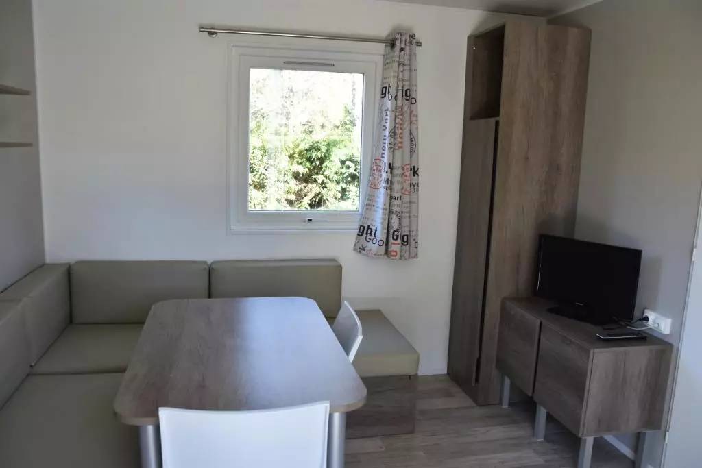 40 M² Mobil-home ∙ 2 Chambres ∙ 4 Personnes - Picherande