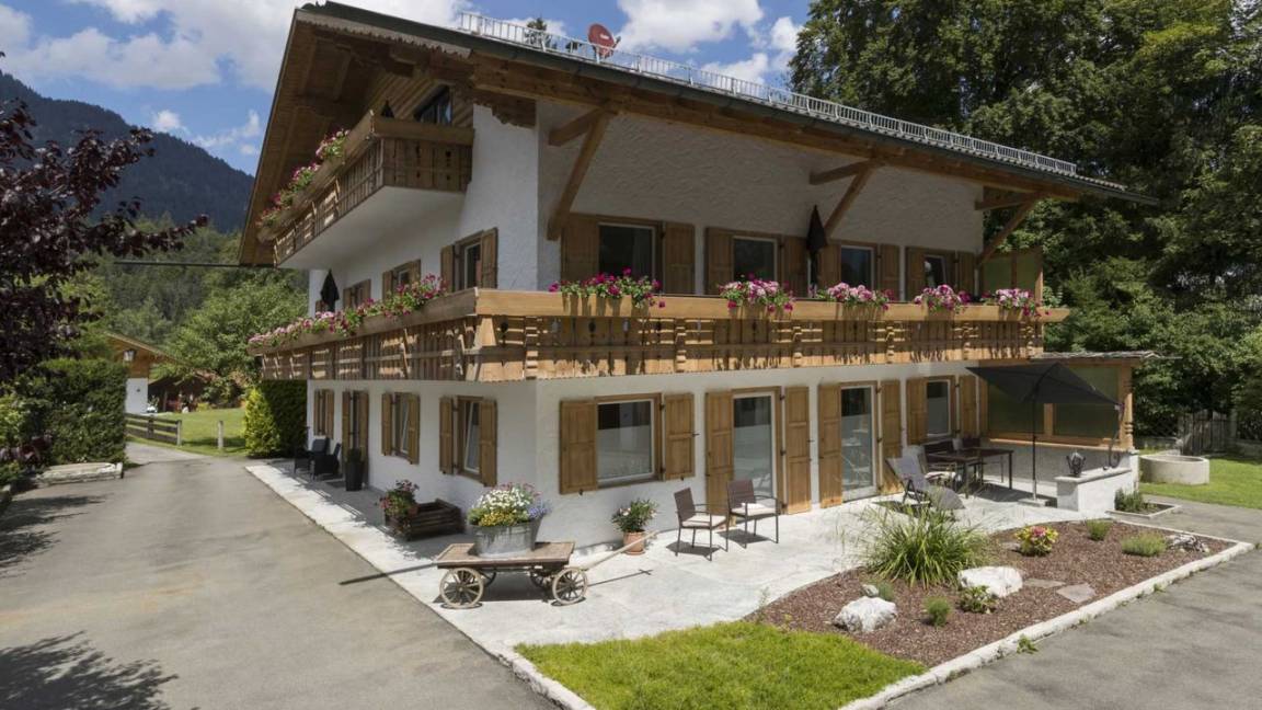 88 M² Ferienwohnung ∙ 2 Schlafzimmer ∙ 5 Gäste - Grainau