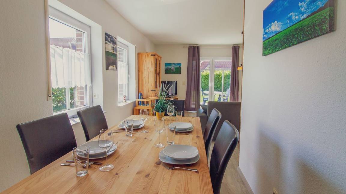 75 M² Apartment ∙ 3 Bedrooms ∙ 6 Guests - Emden