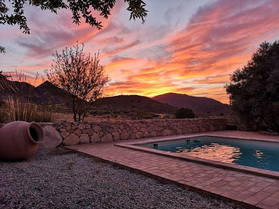 270 M² Huis ∙ 4 Slaapkamers ∙ 6 Gasten - Cieza