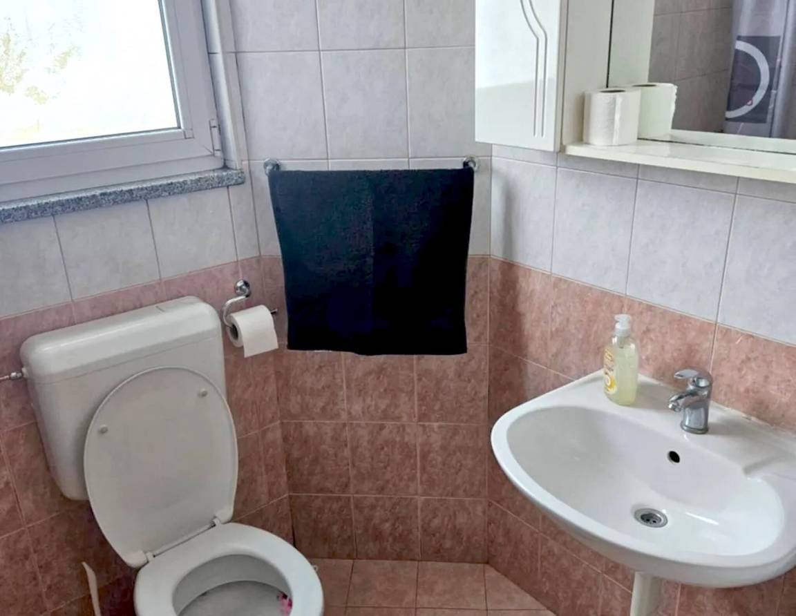 75 M² Apartment ∙ 3 Bedrooms ∙ 5 Guests - Zadar
