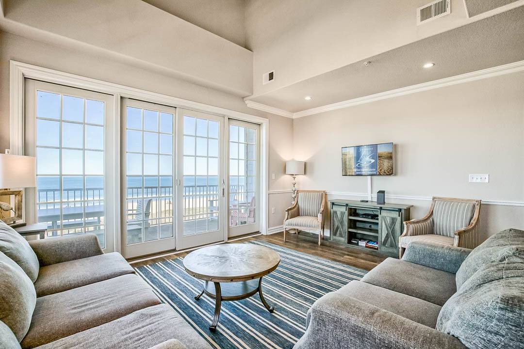 Condo ∙ 4 Bedrooms ∙ 12 Guests - Sandbridge Beach, VA