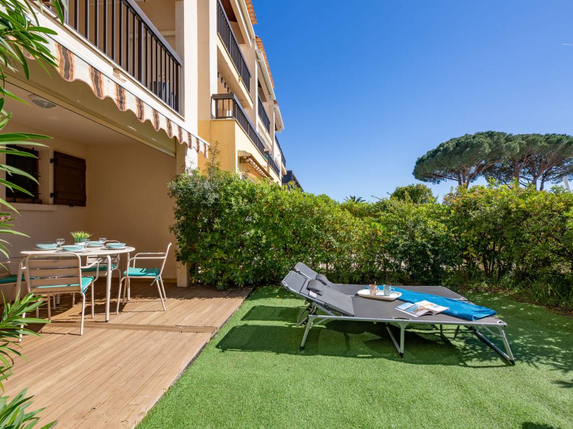 30 M² Appartement ∙ 1 Chambre ∙ 4 Personnes - Roquebrune-sur-Argens