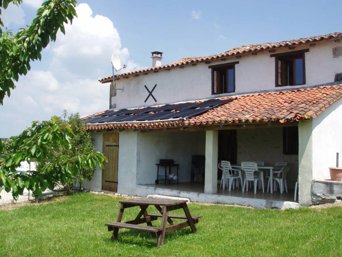 Maison De Vacances ∙ 3 Chambres ∙ 8 Personnes - Charente
