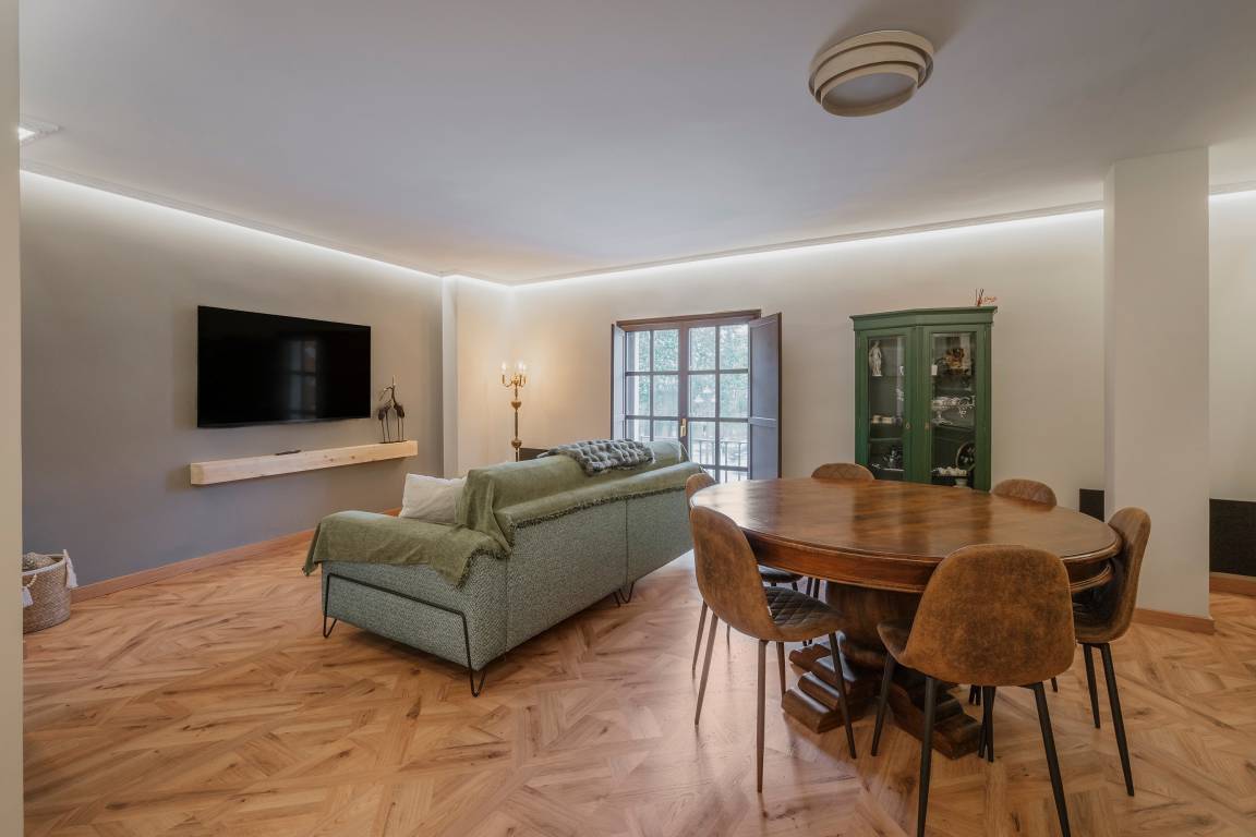 105 M² Apartment ∙ 2 Bedrooms ∙ 6 Guests - Burgos