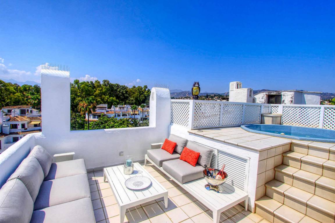 200 M² Apartment ∙ 5 Bedrooms ∙ 12 Guests - Marbella