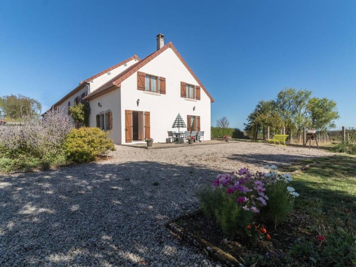 133 M² Cottage ∙ 3 Chambres ∙ 7 Personnes - Arnay-le-Duc