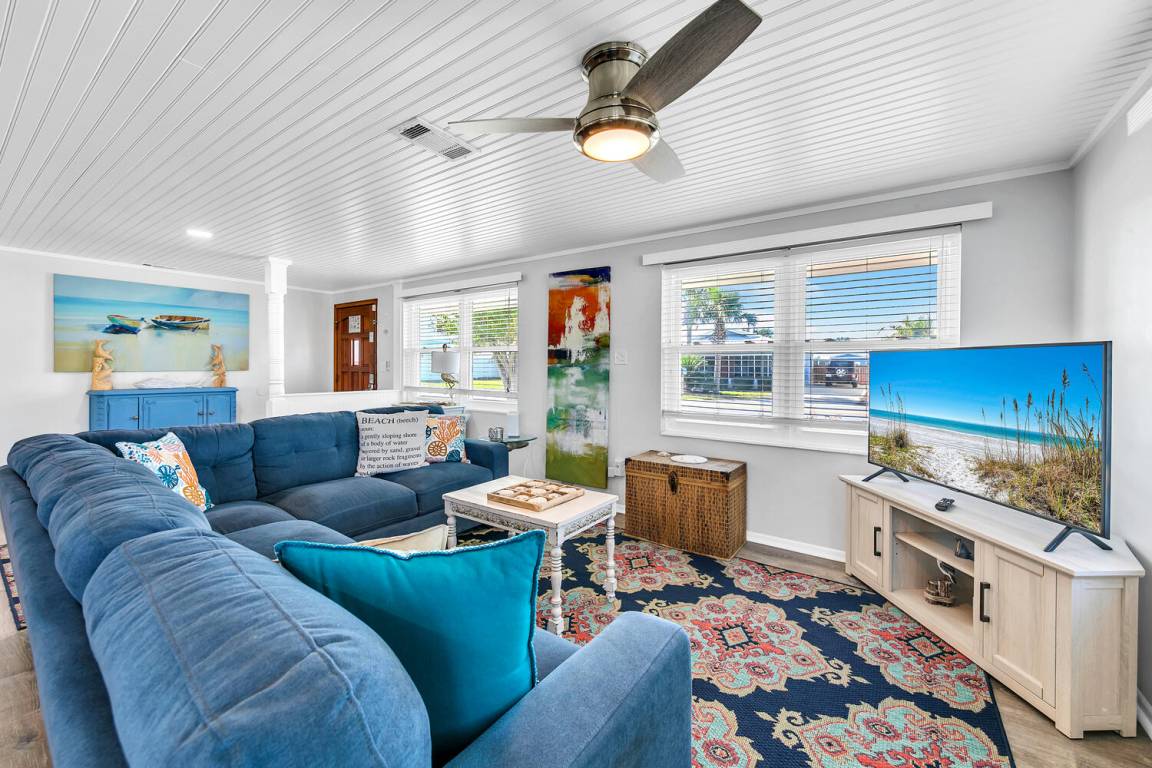 103 M² House ∙ 3 Bedrooms ∙ 6 Guests - Laguna Beach, FL