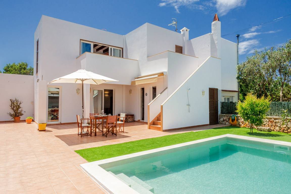 90 M² Villa ∙ 2 Bedrooms ∙ 4 Guests - Minorca