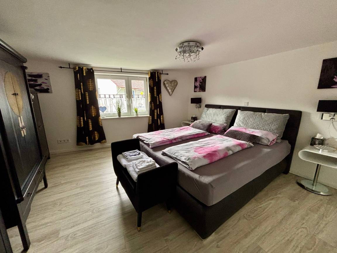 65 M² Apartamento ∙ 1 Habitación ∙ 3 Huéspedes - Melsungen