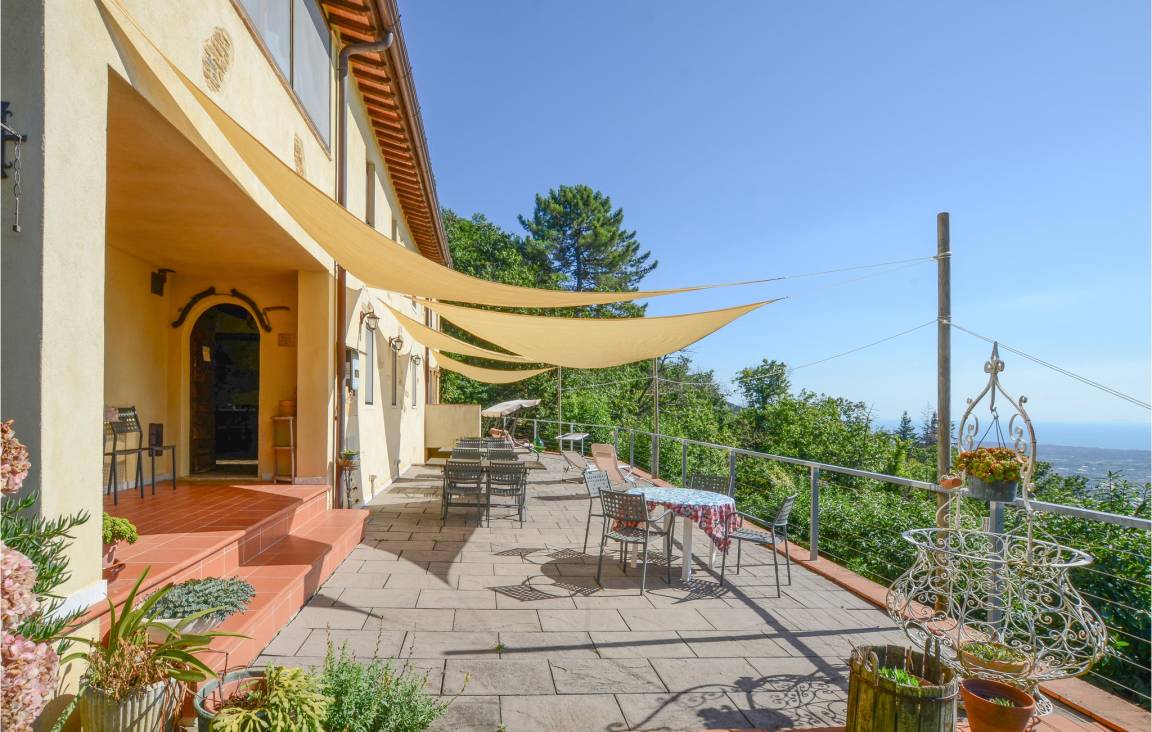 160 M² Ferienhaus ∙ 4 Schlafzimmer ∙ 10 Gäste - Pietrasanta