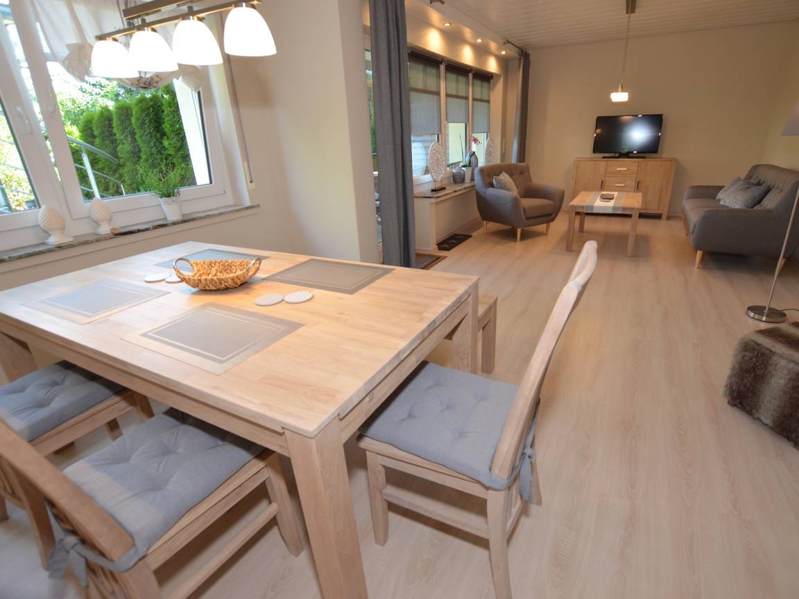 Huis ∙ 2 Slaapkamers ∙ 4 Gasten - Olsberg