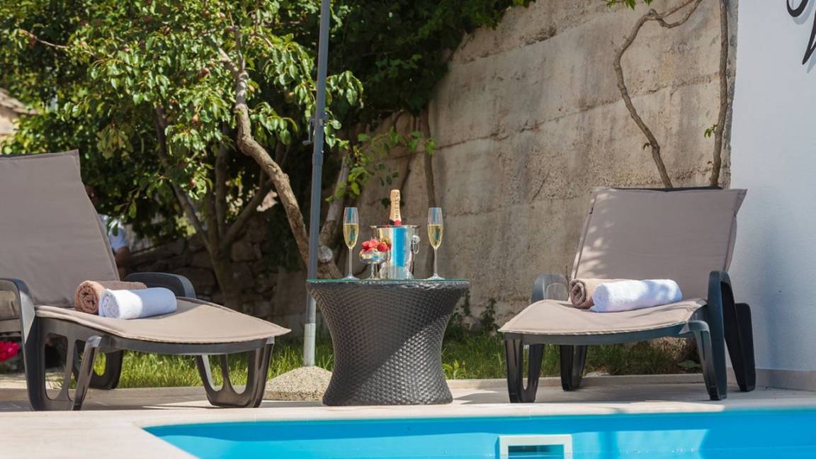 79 M² House ∙ 3 Bedrooms ∙ 8 Guests - Supetar