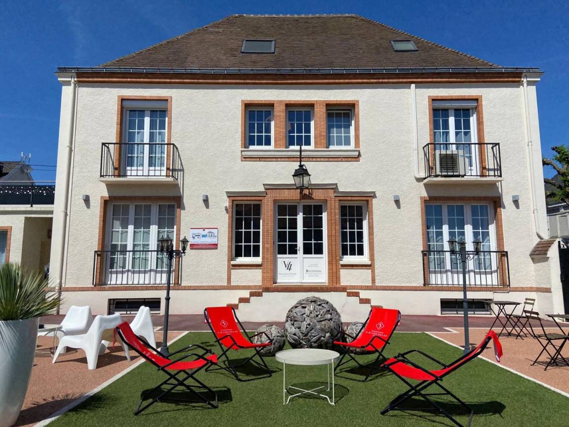 200 M² Gîte ∙ 5 Chambres ∙ 14 Personnes - Épernay
