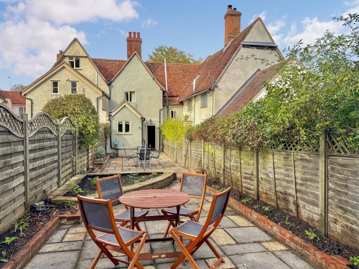Cottage ∙ 2 Bedrooms ∙ 4 Guests - Essex