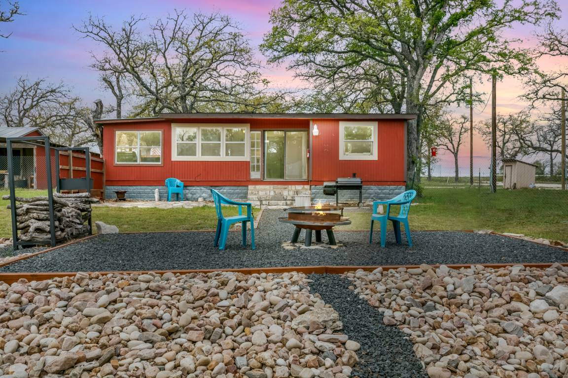 Bungalow ∙ 1 Bedroom ∙ 4 Guests - Texas