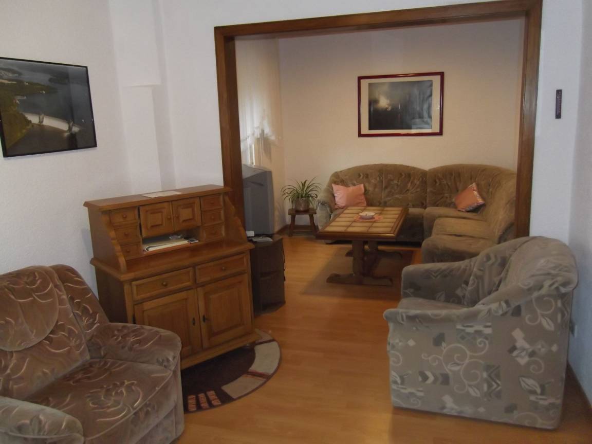 90 M² Huis ∙ 4 Slaapkamers ∙ 8 Gasten - Arnsberg