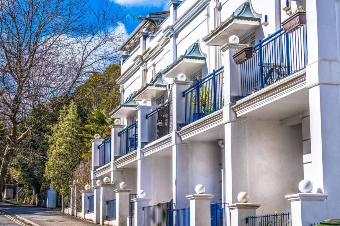 Cottage ∙ 3 Bedrooms ∙ 6 Guests - Newton Abbot