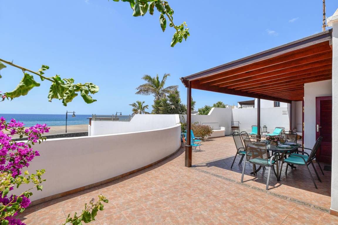 100 M² Casa ∙ 3 Habitaciones ∙ 6 Huéspedes - Arrecife