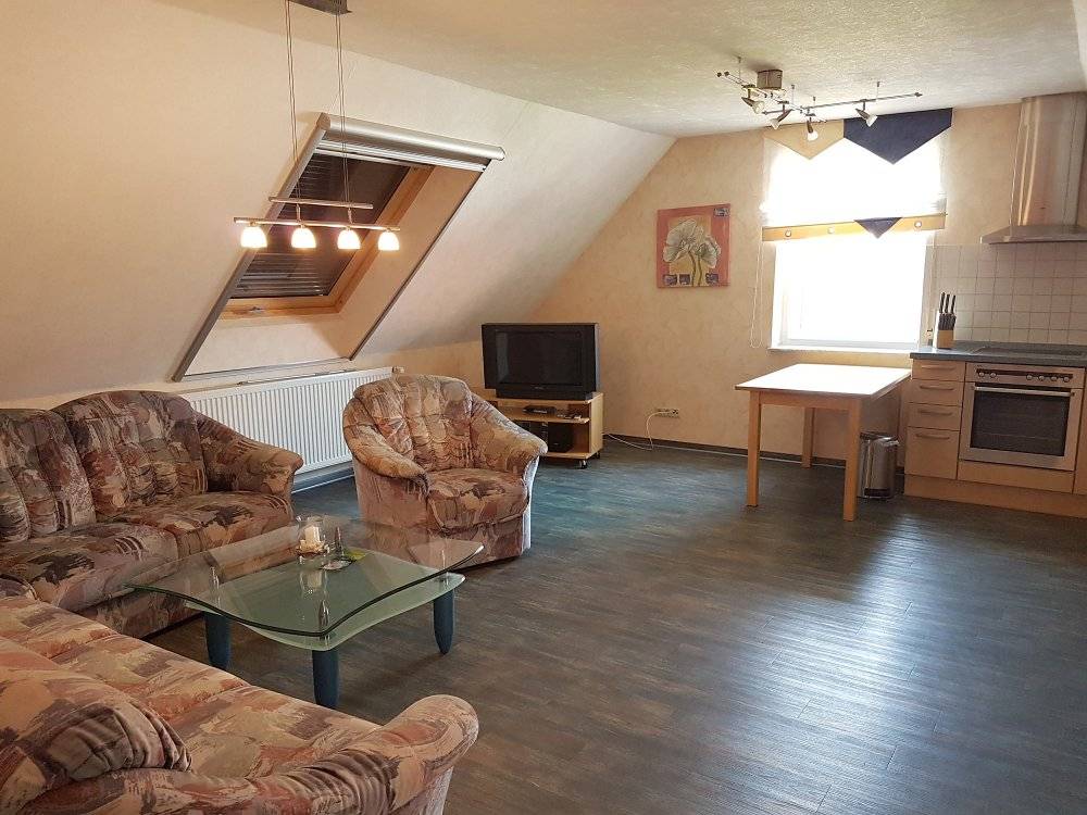 90 M² Apartment ∙ 2 Bedrooms ∙ 5 Guests - Hilders