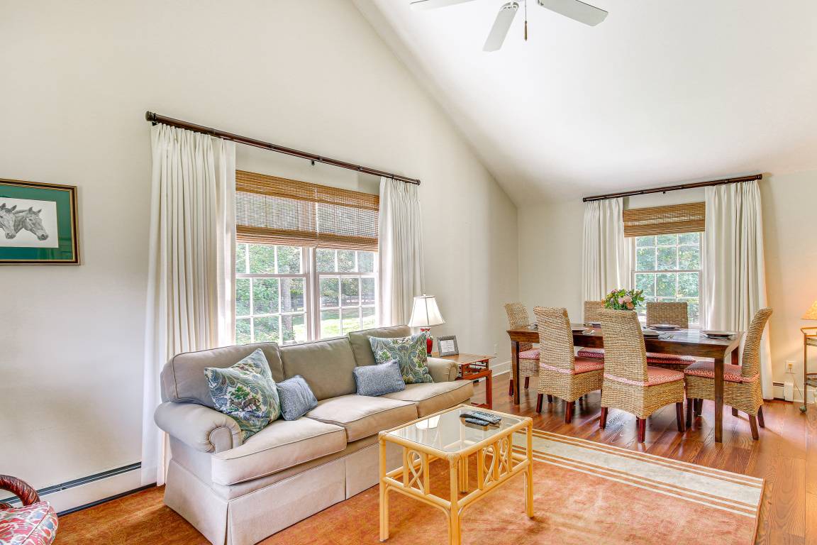134 M² Apartment ∙ 2 Bedrooms ∙ 4 Guests - Aiken, SC