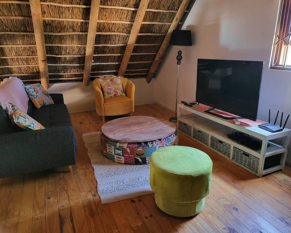 100 M² House ∙ 2 Bedrooms ∙ 4 Guests - Clanwilliam
