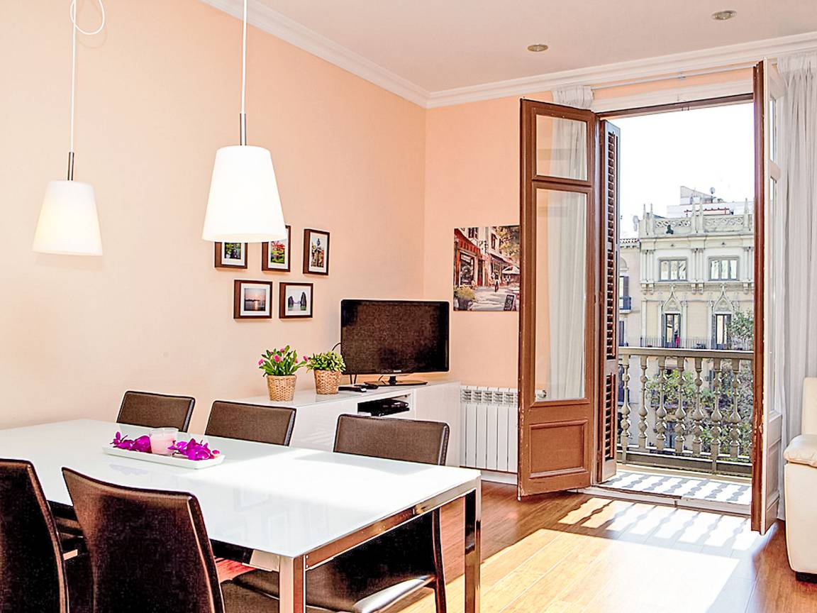 95 M² Apartment ∙ 3 Bedrooms ∙ 5 Guests - Barcelona