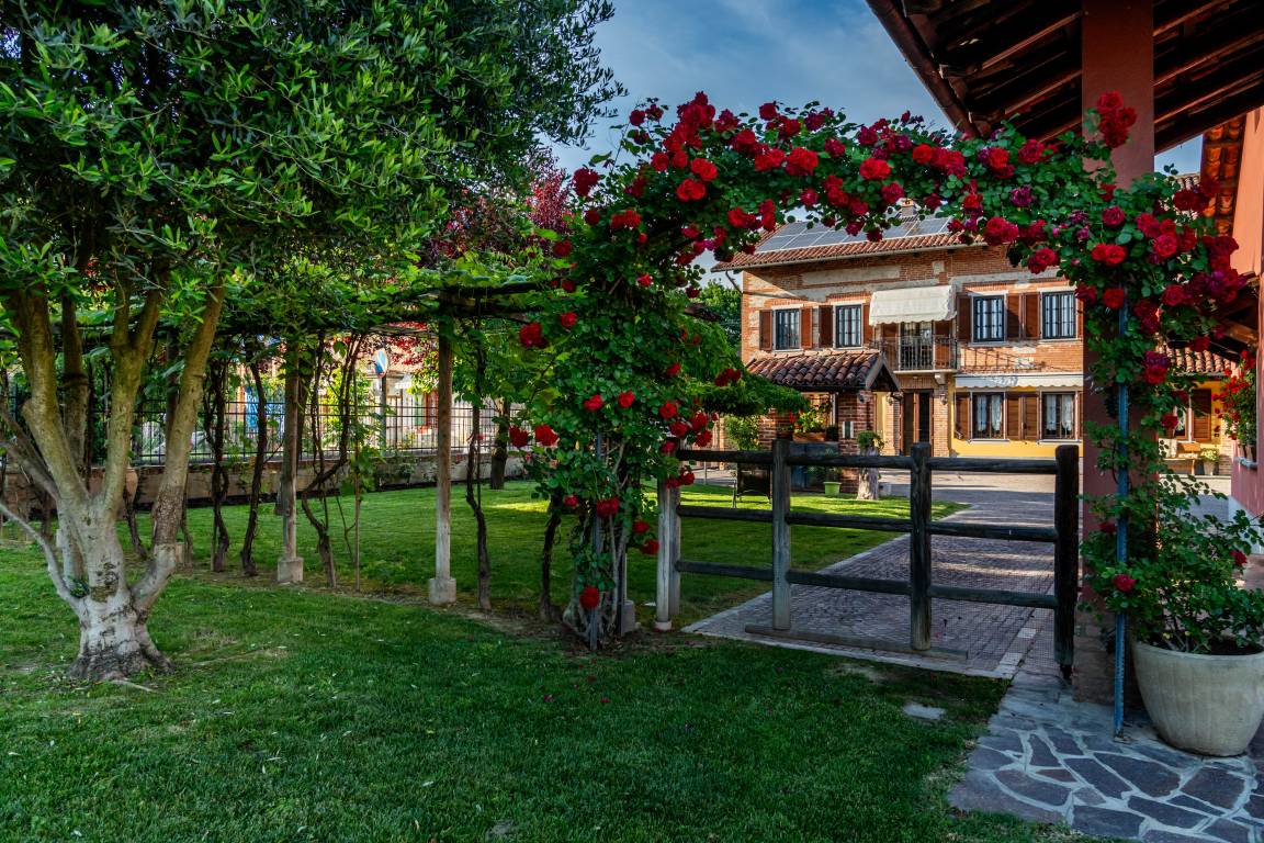 75 M² Apartment ∙ 2 Bedrooms ∙ 4 Guests - Alba