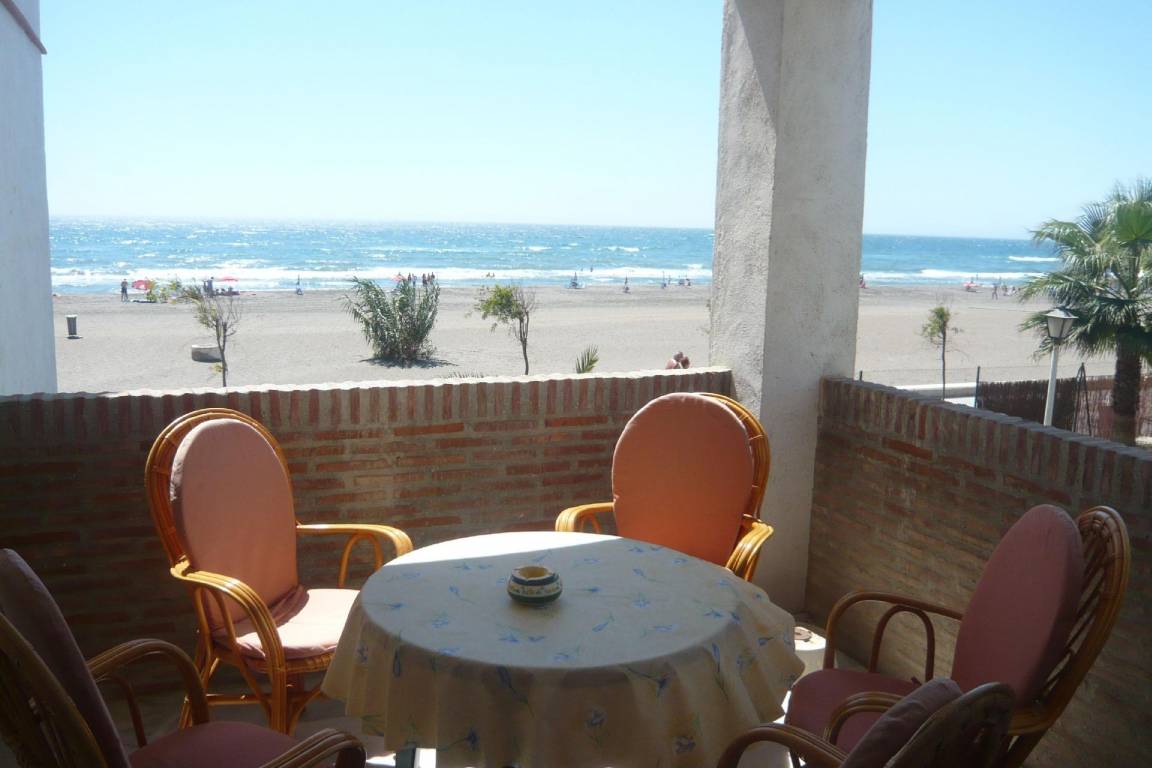 68 M² Ferienwohnung ∙ 2 Schlafzimmer ∙ 4 Gäste - Torrox-Costa