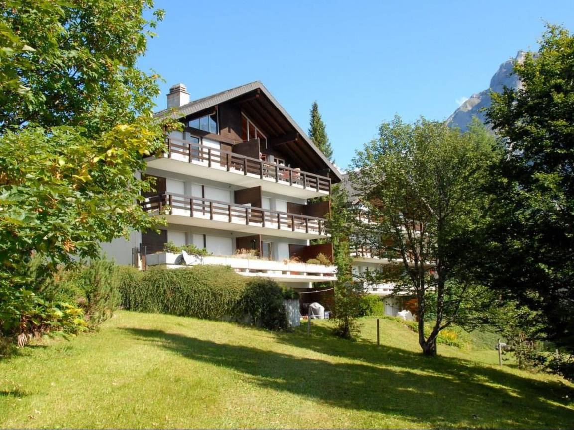 65 M² Huoneisto ∙ 2 Makuuhuonetta ∙ 5 Vierasta - Lauterbrunnen