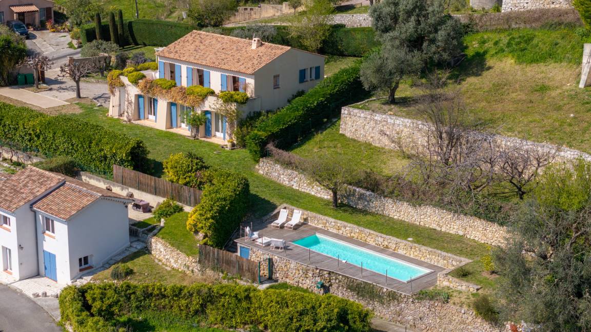 140 M² Maison De Vacances ∙ 3 Chambres ∙ 6 Personnes - Cagnes-sur-Mer