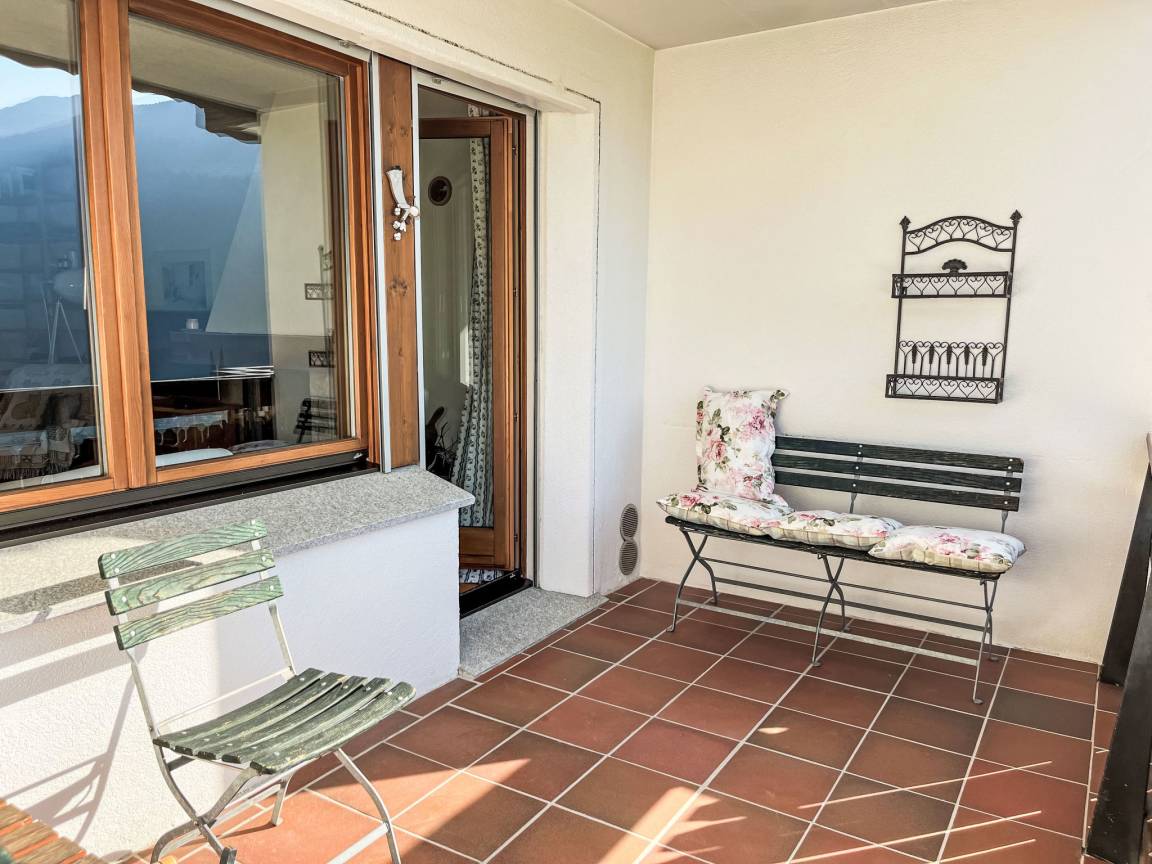 64 M² Ferienwohnung ∙ 2 Schlafzimmer ∙ 4 Gäste - Savognin