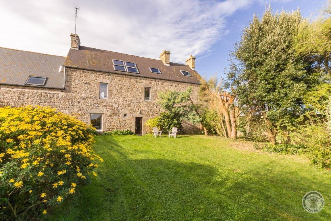 250 M² Gîte ∙ 4 Chambres ∙ 9 Personnes - Saint-Vaast-la-Hougue