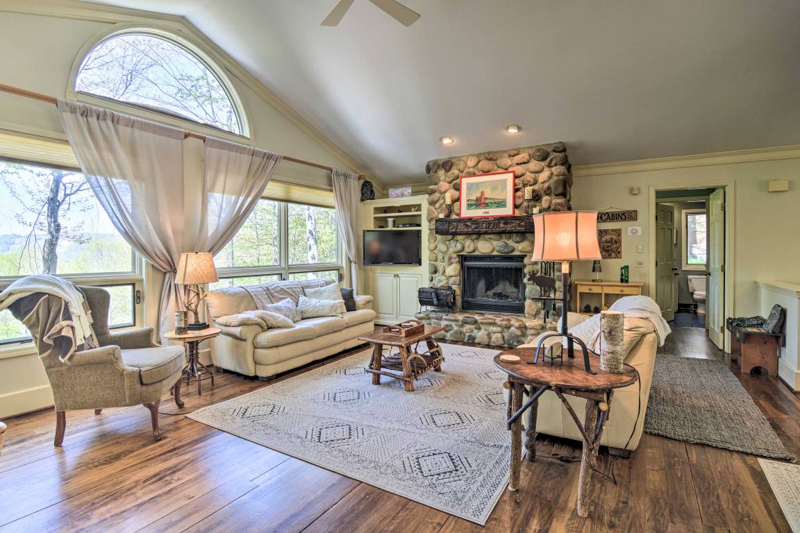 204 M² House ∙ 3 Bedrooms ∙ 8 Guests - Petoskey State Park, MI