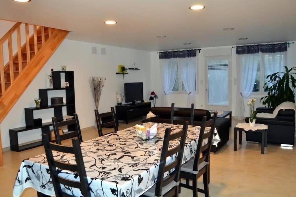 140 M² Gîte ∙ 2 Chambres ∙ 6 Personnes - Meuse