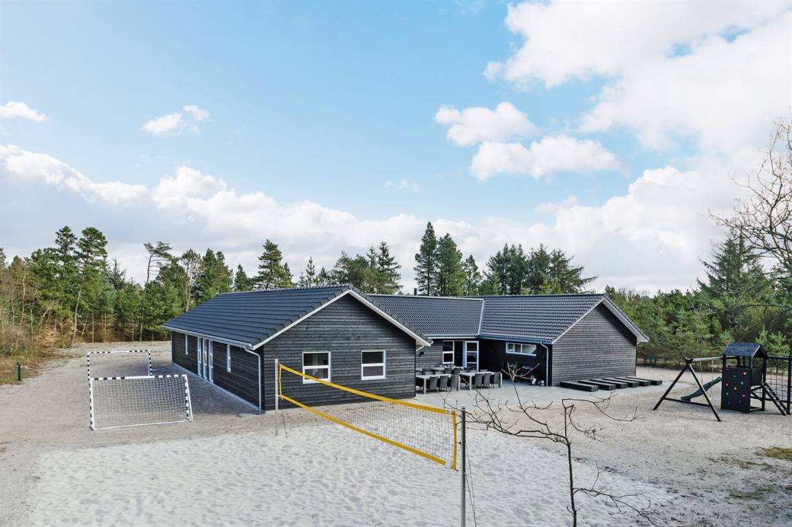 352 M² Maison De Vacances ∙ 9 Chambres ∙ 22 Personnes - Blåvand