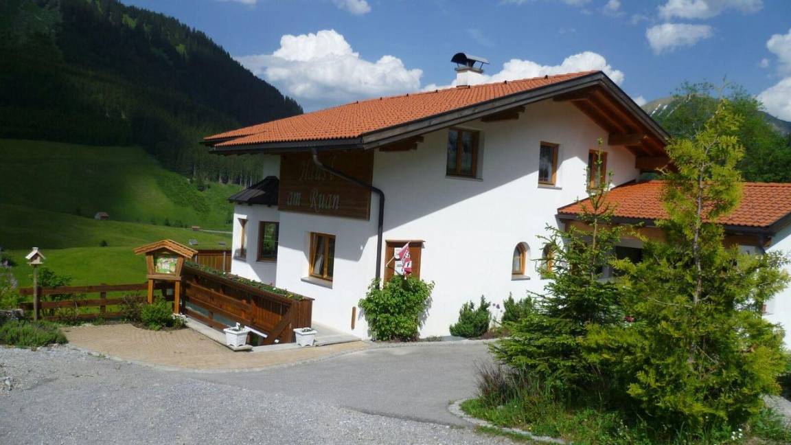 45 M² Ferienwohnung ∙ 1 Schlafzimmer ∙ 4 Gäste - Bichlbach