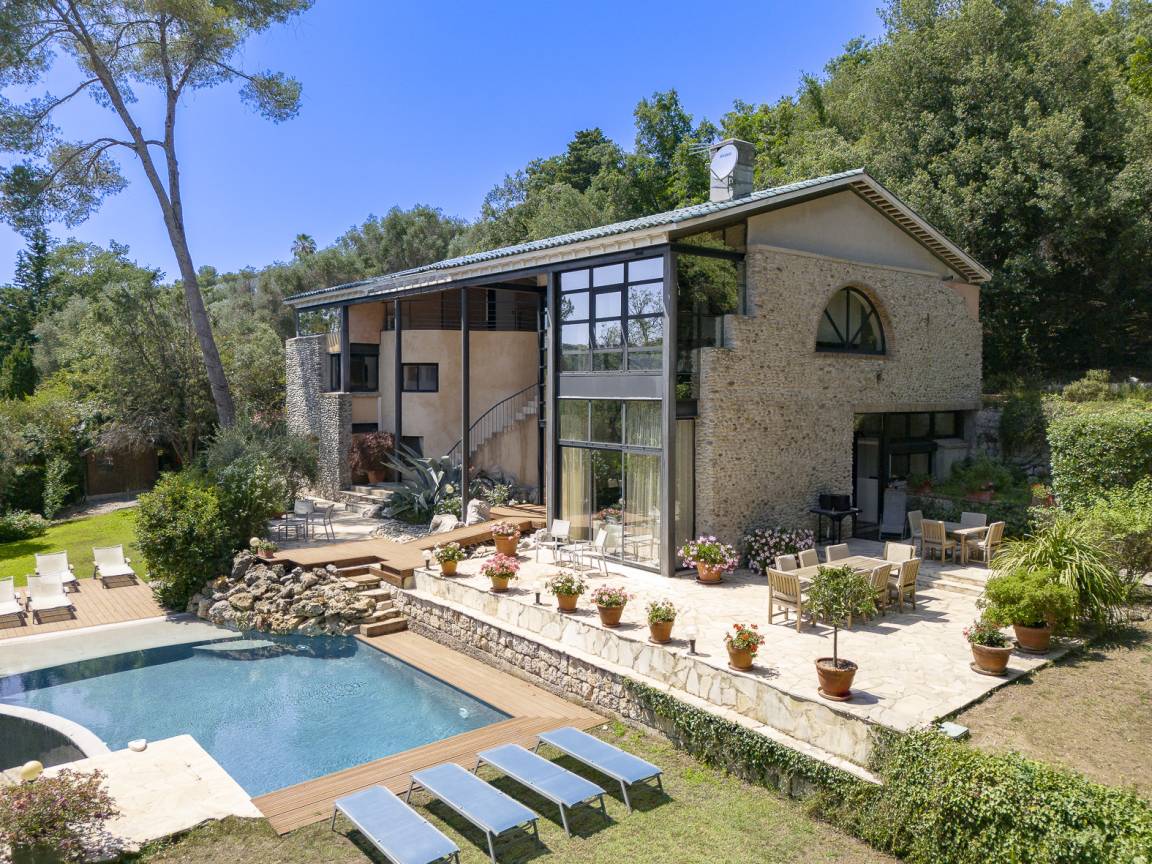 150 M² Villa ∙ 4 Chambres ∙ 8 Personnes - Valbonne