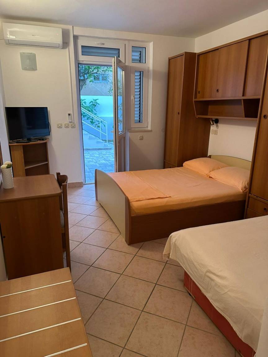 47 M² Ferienwohnung ∙ 2 Schlafzimmer ∙ 7 Gäste - Promajna