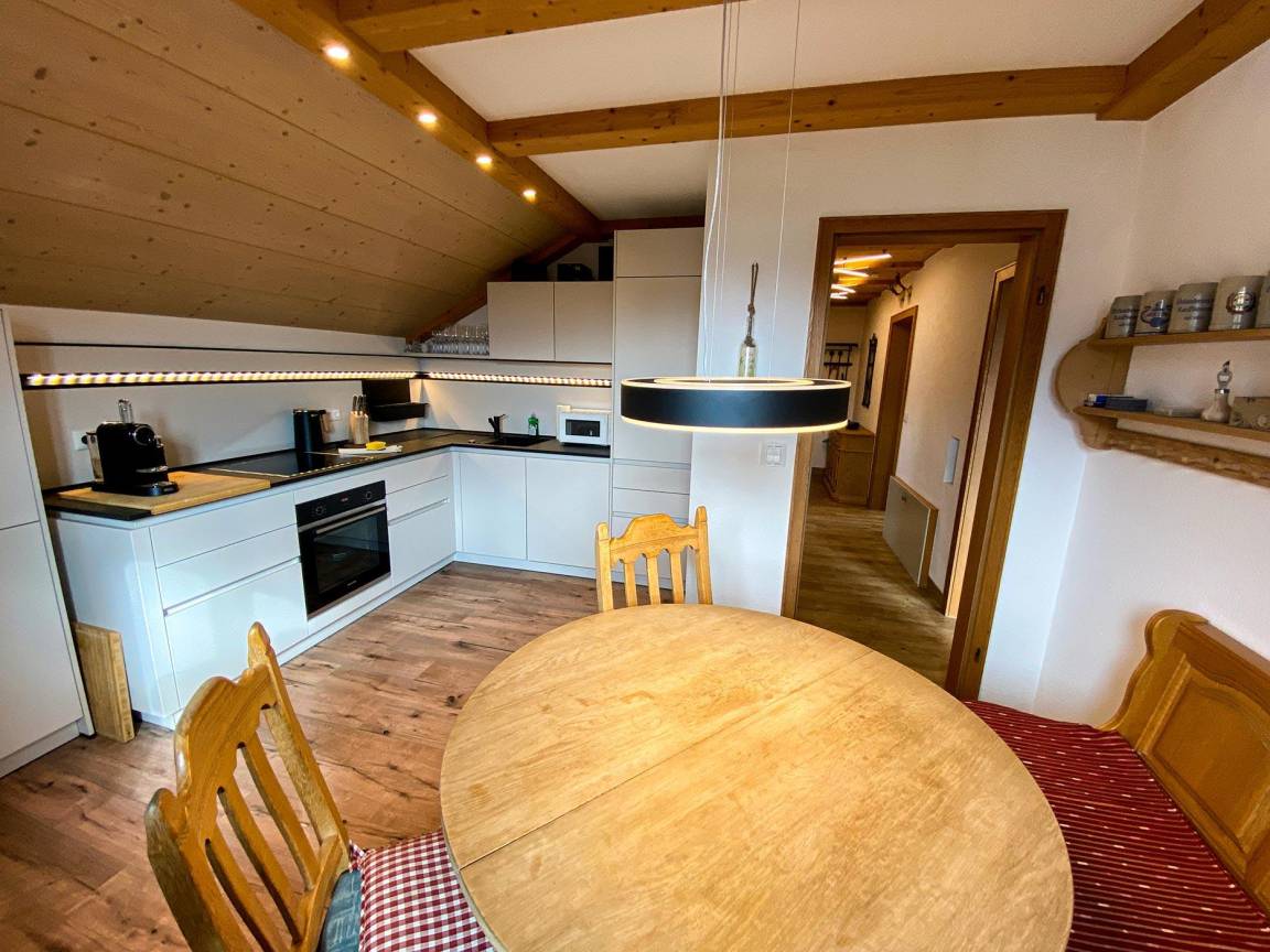 60 M² Ferienwohnung ∙ 1 Schlafzimmer ∙ 4 Gäste - Oberstaufen