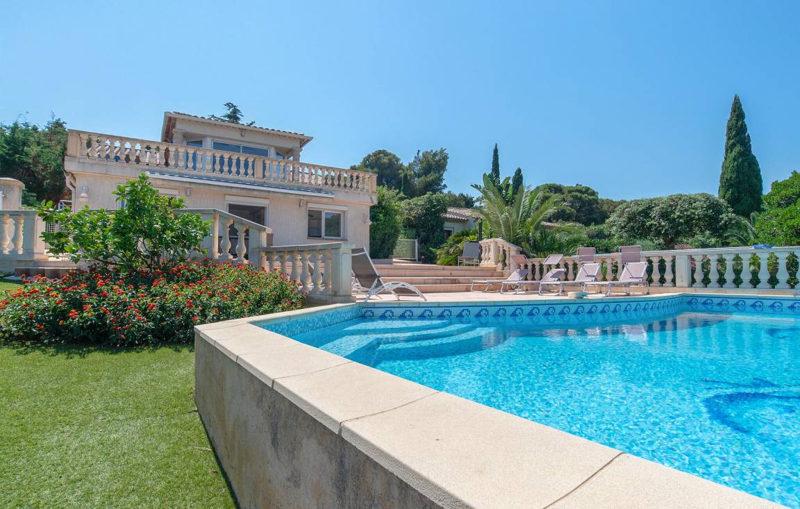 180 M² Ferienhaus ∙ 4 Schlafzimmer ∙ 8 Gäste - Sainte-Maxime