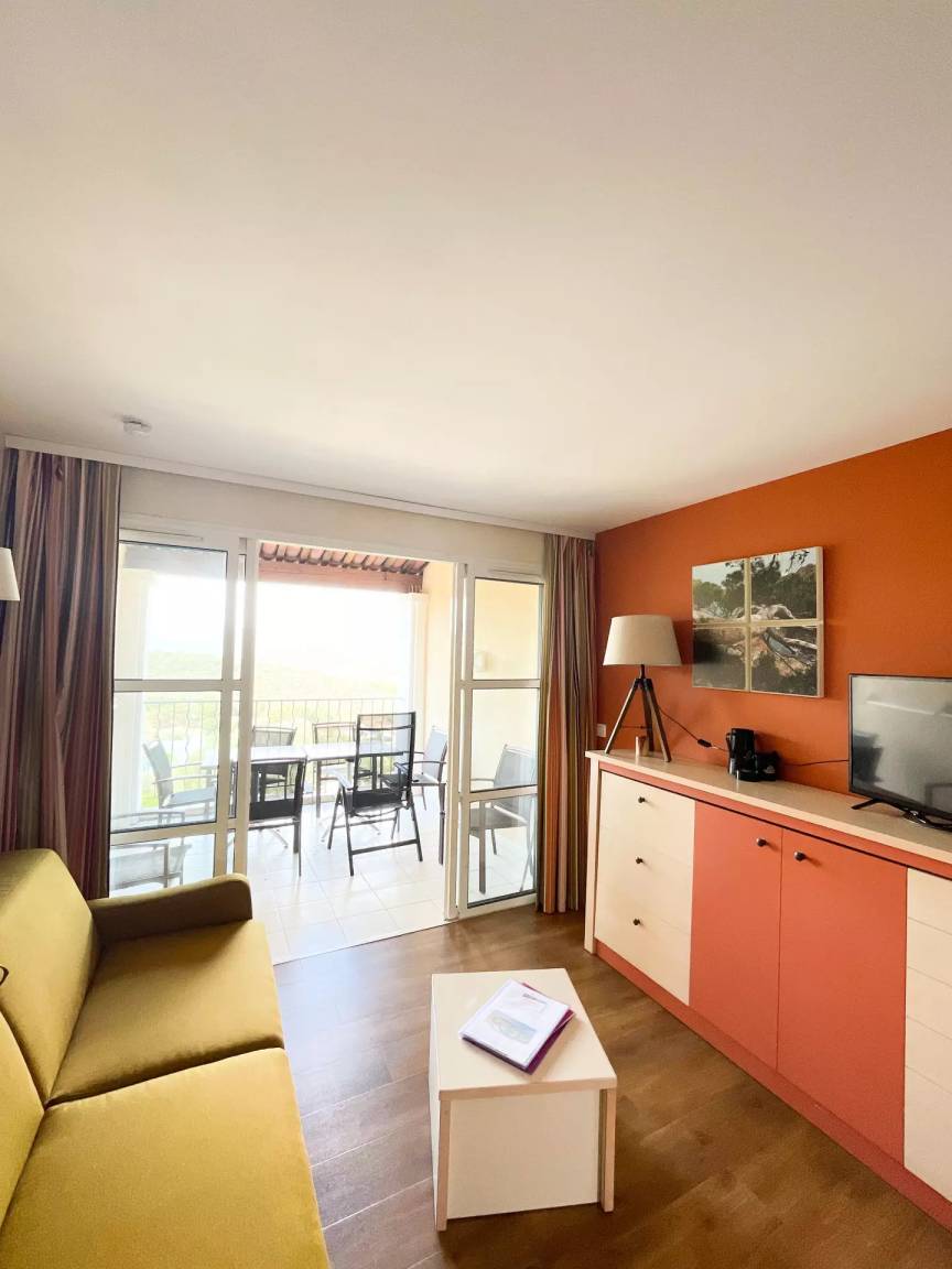 58 M² Apartment ∙ 2 Bedrooms ∙ 6 Guests - Saint-Raphaël