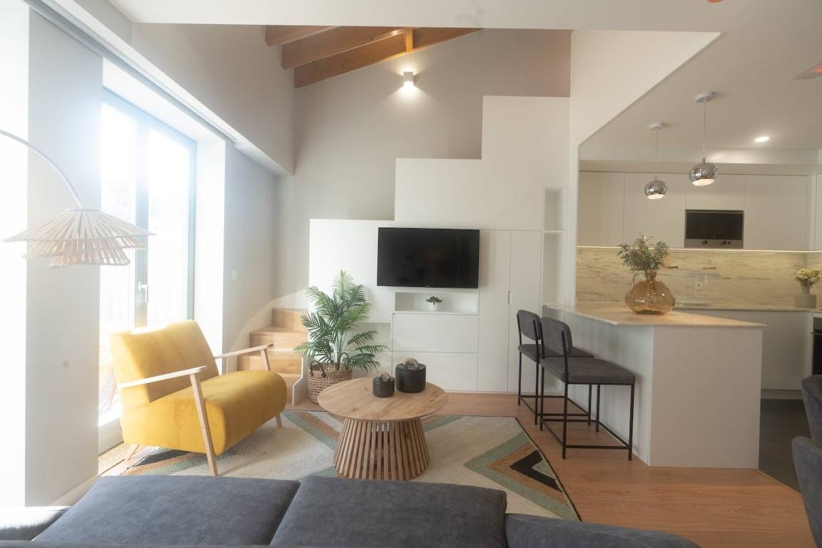 100 M² Casa ∙ 2 Habitaciones ∙ 4 Huéspedes - Oporto