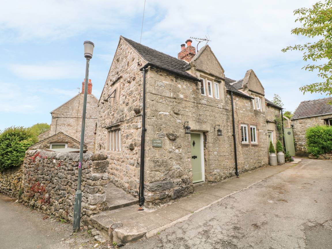 Cottage ∙ 2 Bedrooms ∙ 5 Guests - Derbyshire