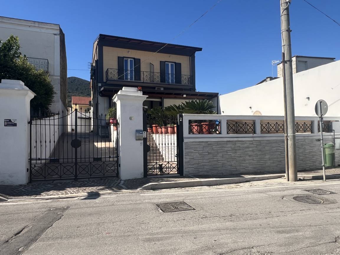 60 M² Appartamento Vacanza ∙ 1 Camera Da Letto ∙ 6 Ospiti - Mondragone